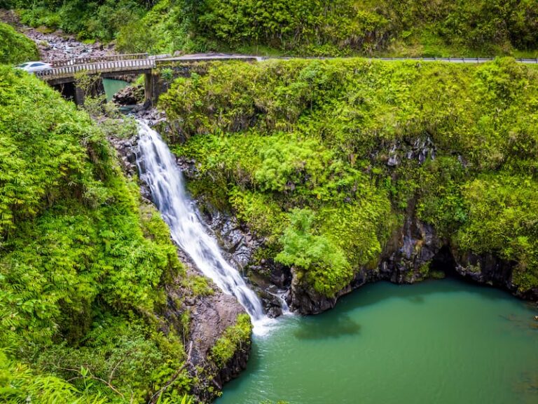 12 Jaw-Dropping Maui Waterfalls (+ Map to Find Them!)