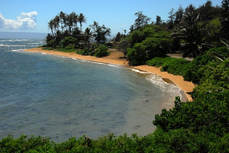 15 Magnificent Things to Do in Molokai (+ Travel Tips!)