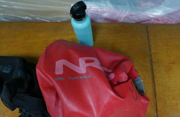 Kayaking to the Mokes: What to Expect, How to Book, + Tips!