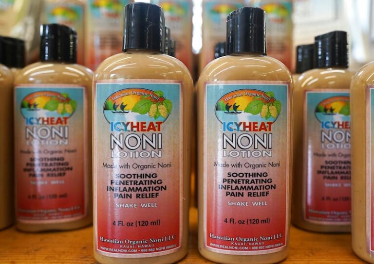 27 Tasty Hawaiian Fruits (That'll Make Your Mouth Water!)