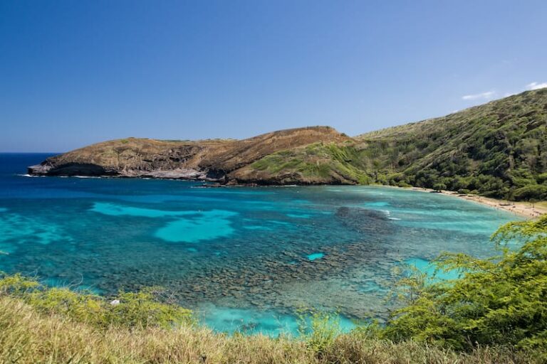 Hawaii in March: Weather, Things to Do, & Seasonal Tips